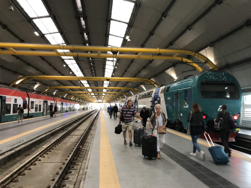 Rome Termini Station cheap trains to Fiumicino FCO or Ciampino CIA ...