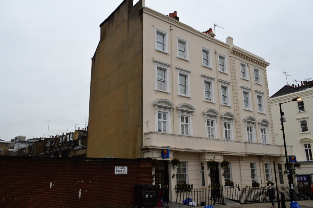 Review Comfort Inn London Buckingham Palace Road for 12K points ...