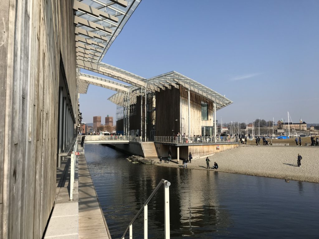 Early spring walk through sunny Oslo – Loyalty Traveler